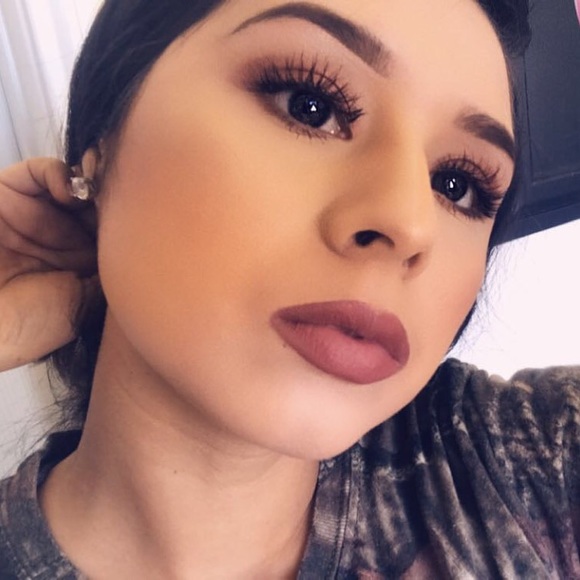 Samayra's Closet (@samayrra) | Poshmark